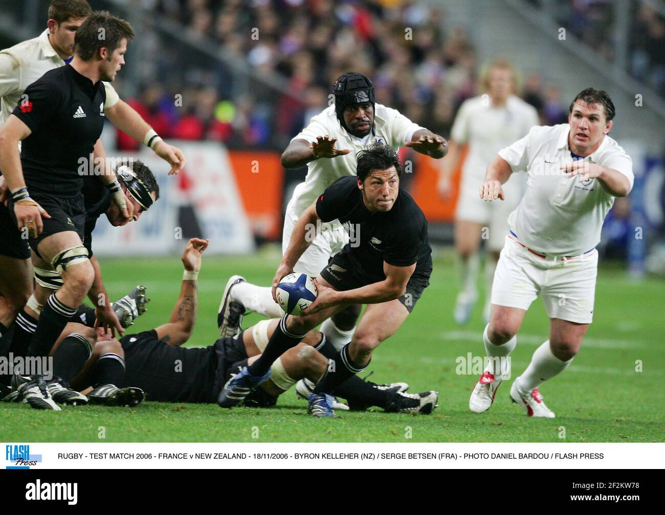 RUGBY - TEST MATCH 2006 - FRANCE v NEW ZEALAND - 18/11/2006 - BYRON ...