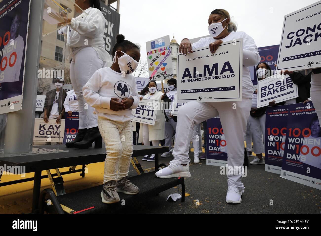 100 women prison rally hi-res stock photography and images - Alamy