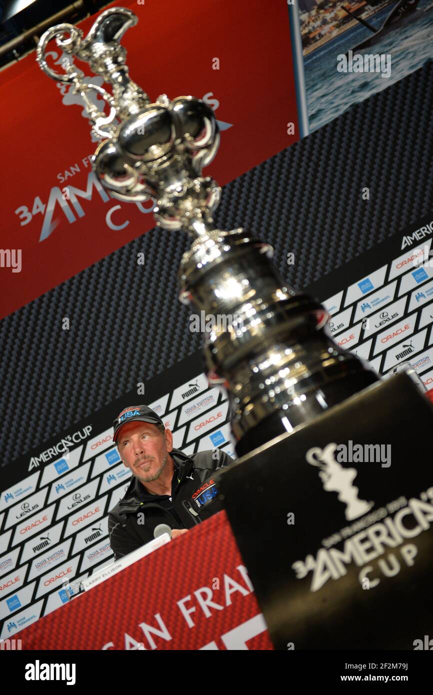 Defender Oracle Team USA has won the cup 9-8 against Challenger ...