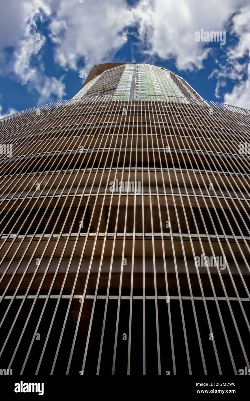 2020 07 25 Tulsa USA The University Club Tower - an unusual space age ...