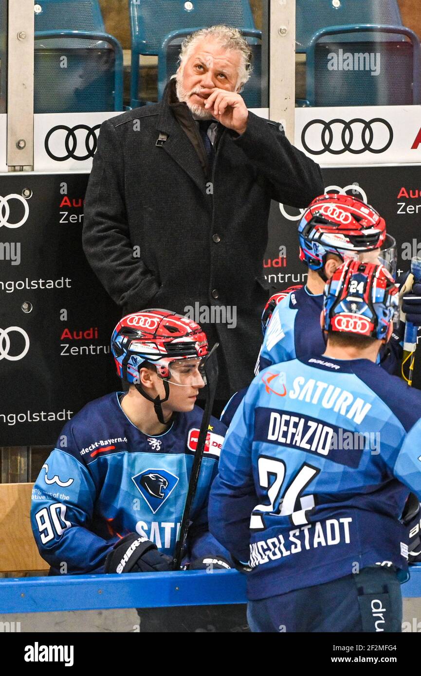 Doug shedden hi-res stock photography and images - Alamy