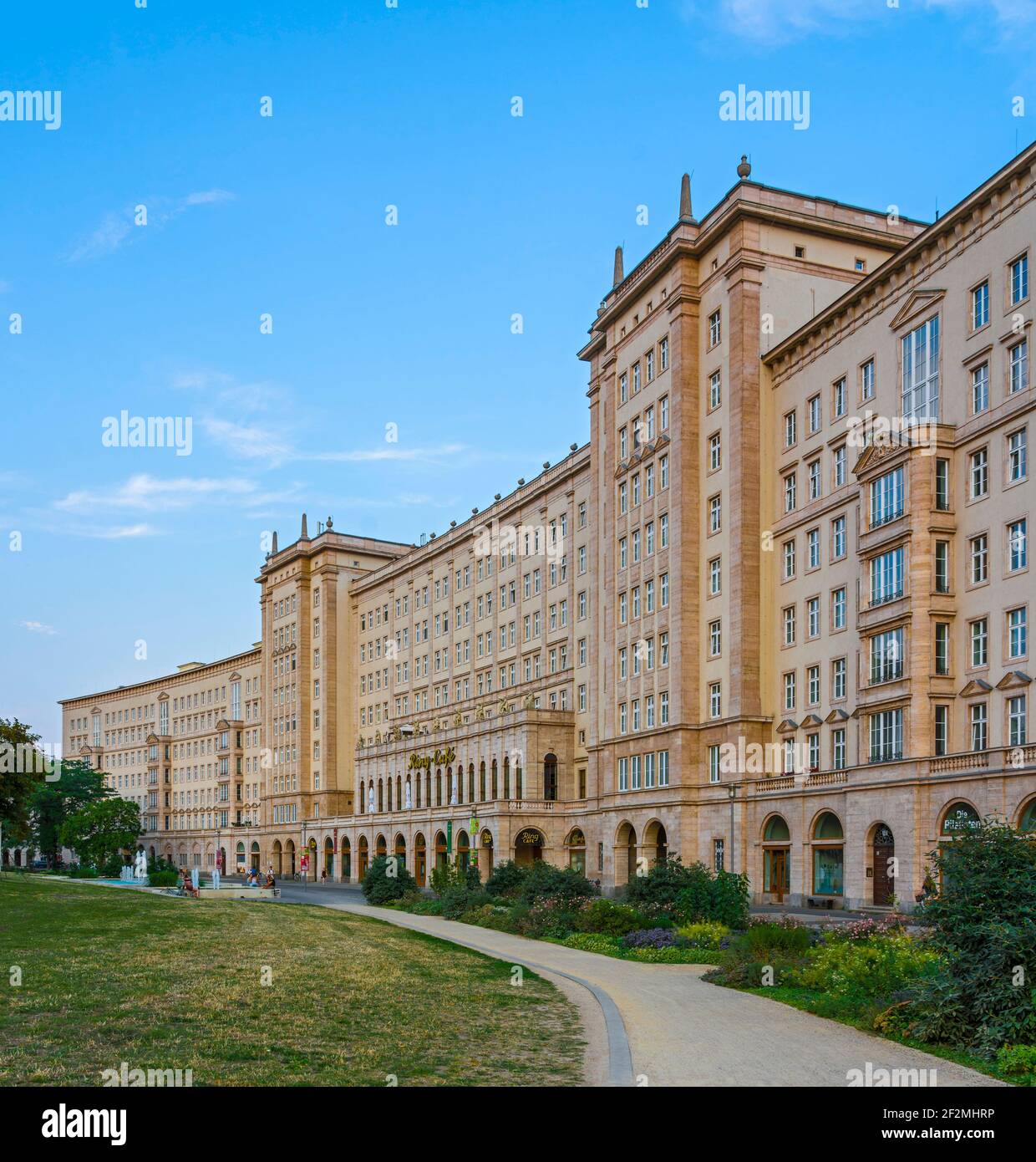 The ring development on Roßplatz in Leipzig is a residential complex in ...