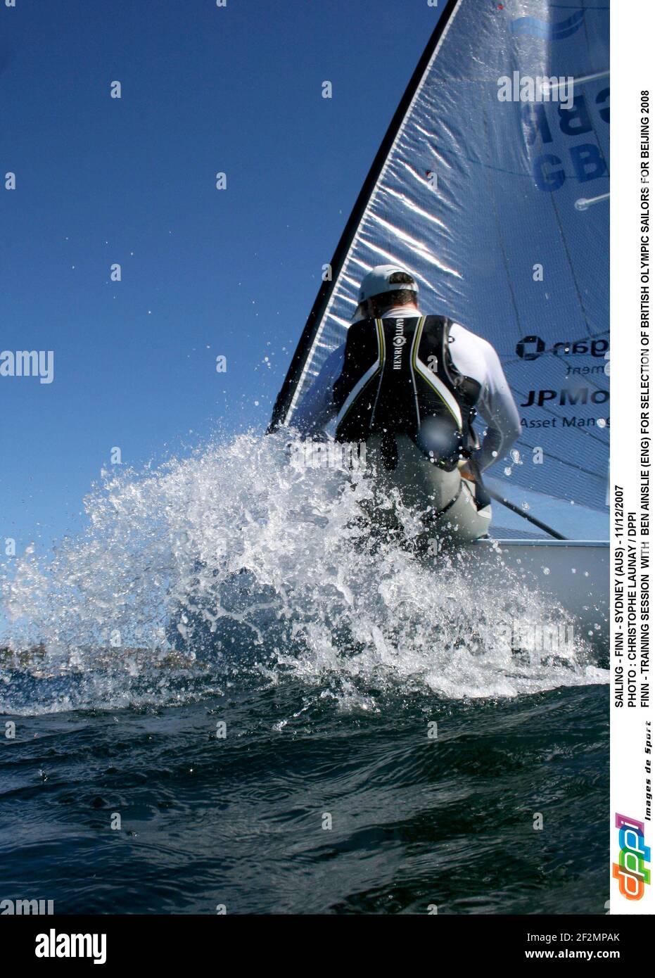 SAILING - FINN - SYDNEY (AUS) - 11/12/2007 PHOTO : CHRISTOPHE LAUNAY ...
