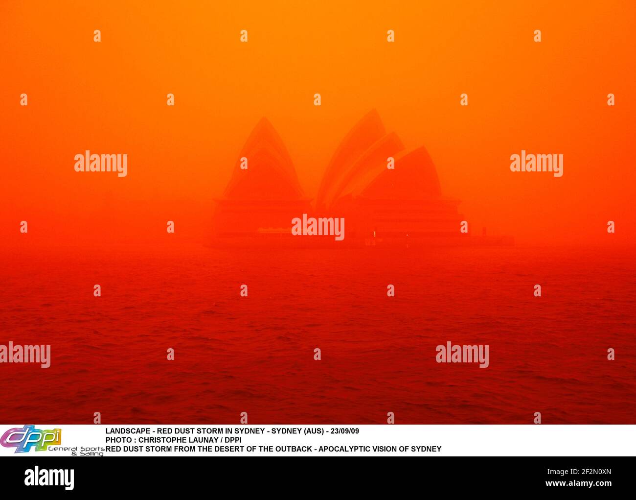 Red dust storm 2009 hi-res stock photography and images - Alamy