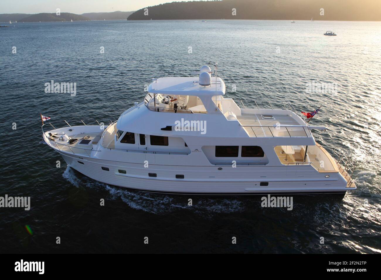 MOTOR YACHTING - OUTER REEF 63 - PITTWATER (AUS) - 04/2009PHOTO ...