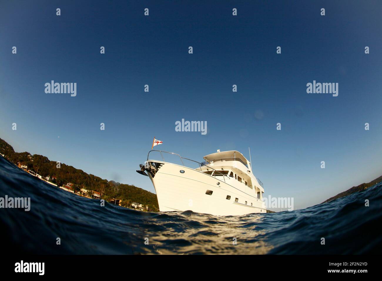 MOTOR YACHTING - OUTER REEF 63 - PITTWATER (AUS) - 04/2009PHOTO ...