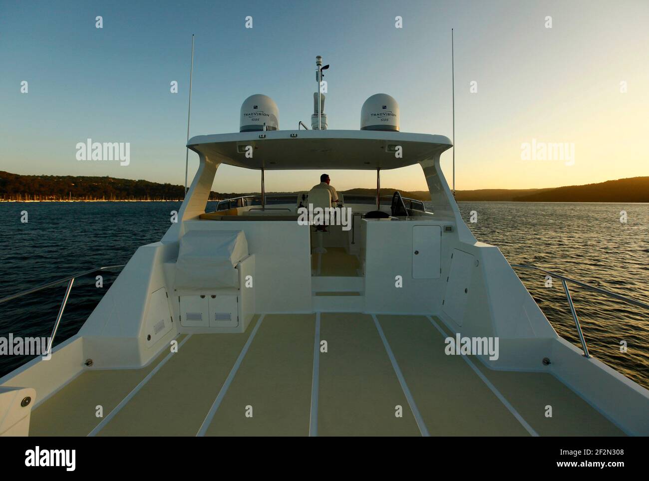 MOTOR YACHTING - OUTER REEF 63 - PITTWATER (AUS) - 04/2009PHOTO ...