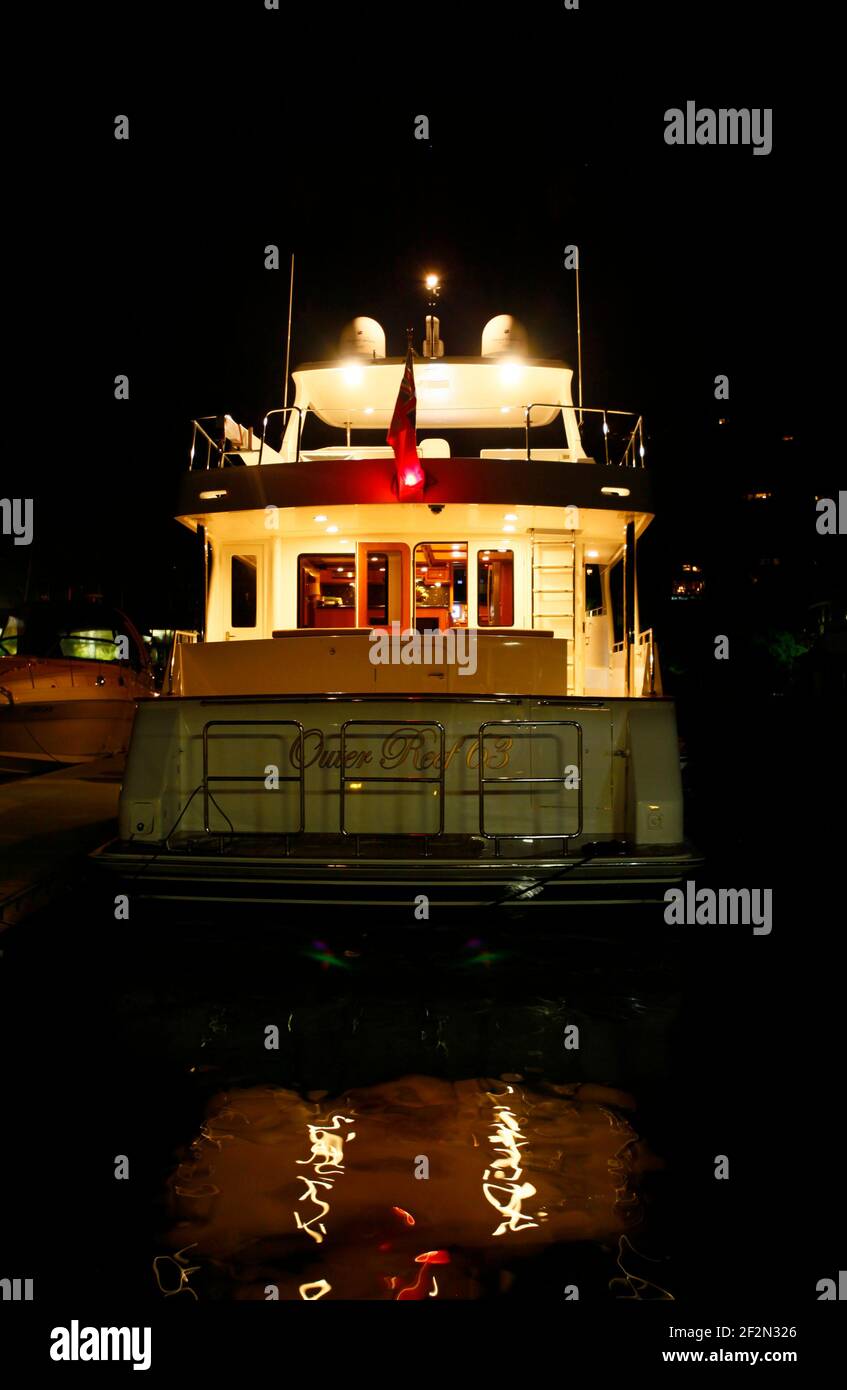 MOTOR YACHTING - OUTER REEF 63 - PITTWATER (AUS) - 04/2009PHOTO ...