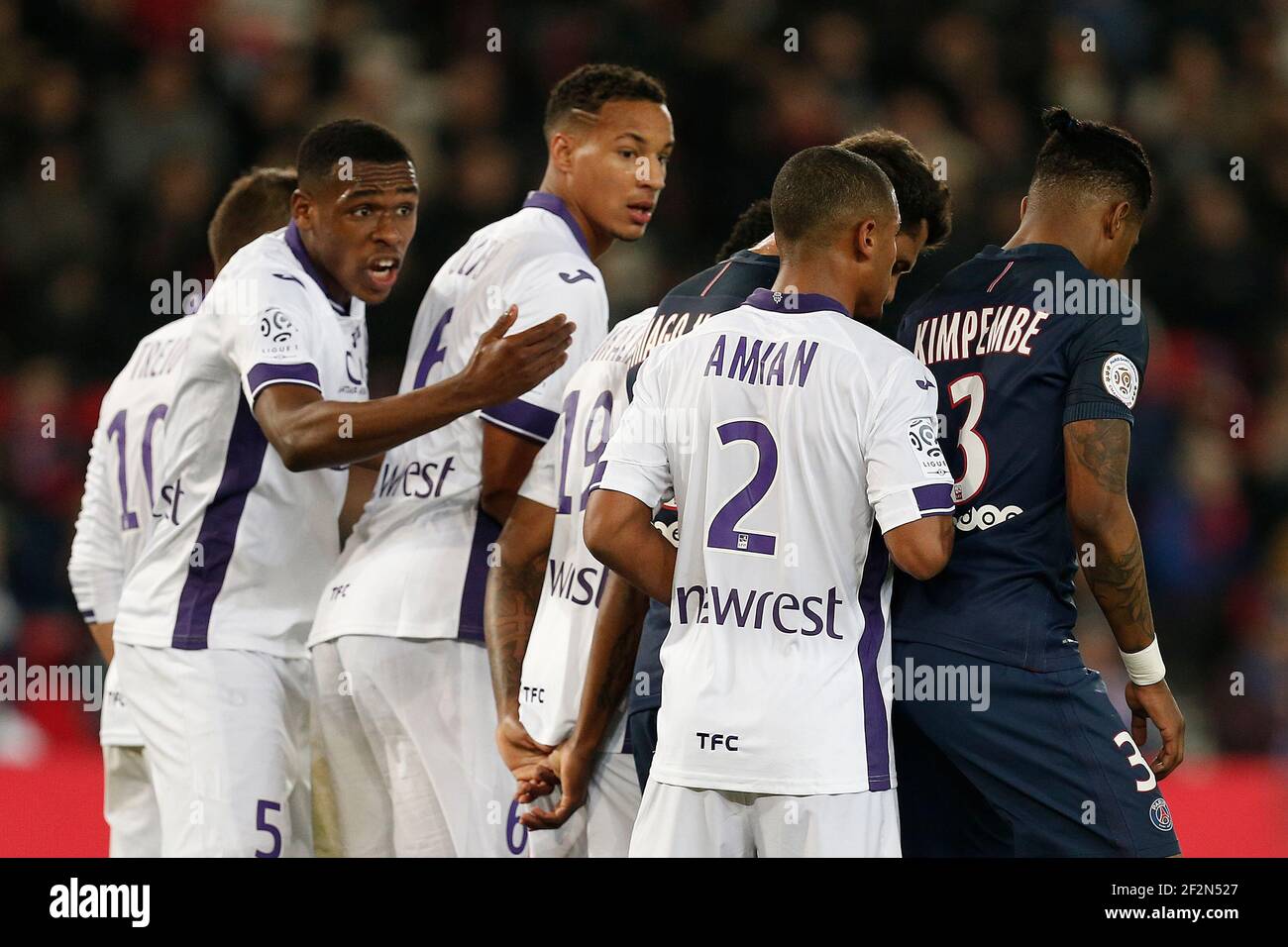 Issa diop foot hi-res stock photography and images - Alamy