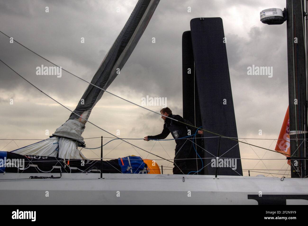 SAILING - BARCELONA WORLD RACE 2010-2011 - BARCELONA (SPA) - START - 31 ...