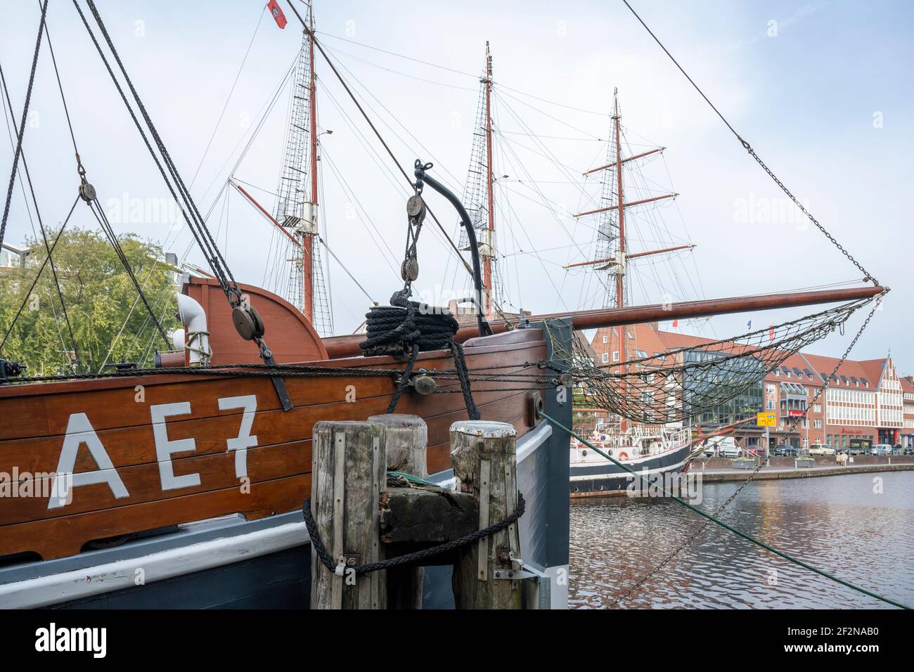 Sailing logger hi-res stock photography and images - Alamy