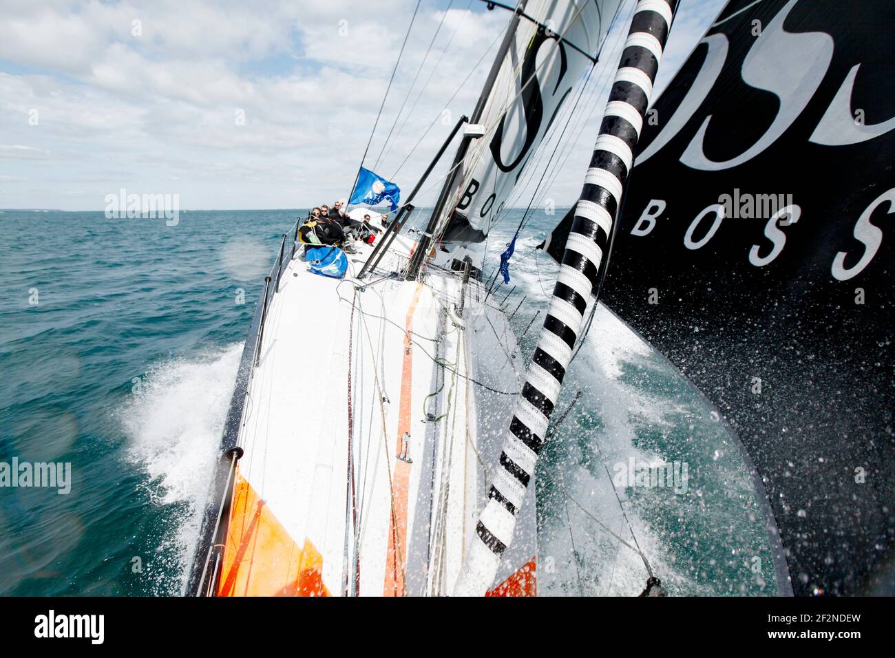 SAILING - ARTEMIS CHALLENGE - AROUND THE ISLE OF WIGHT - GREAT BRITAIN ...