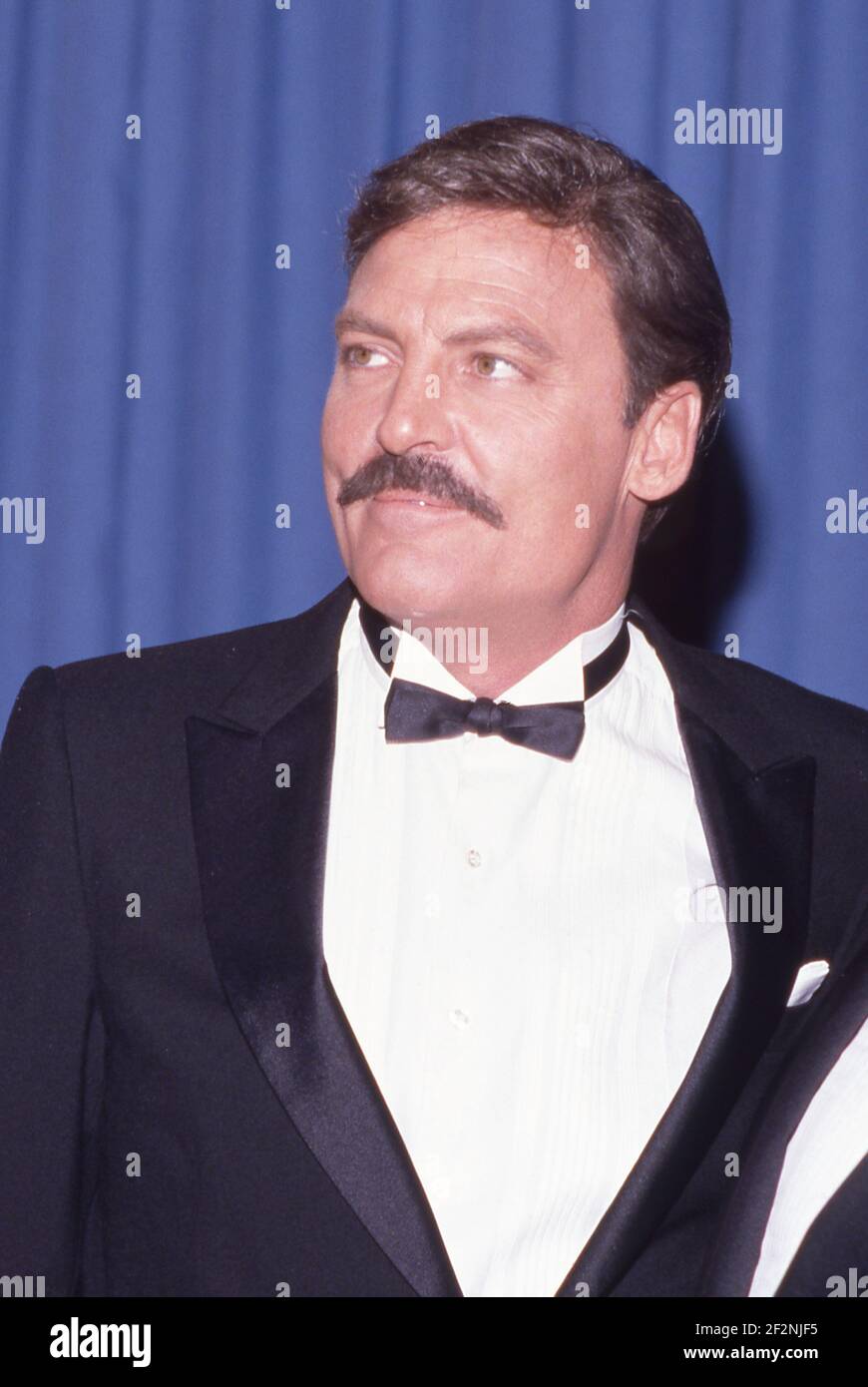 Emmy awards 1986 hi-res stock photography and images - Alamy