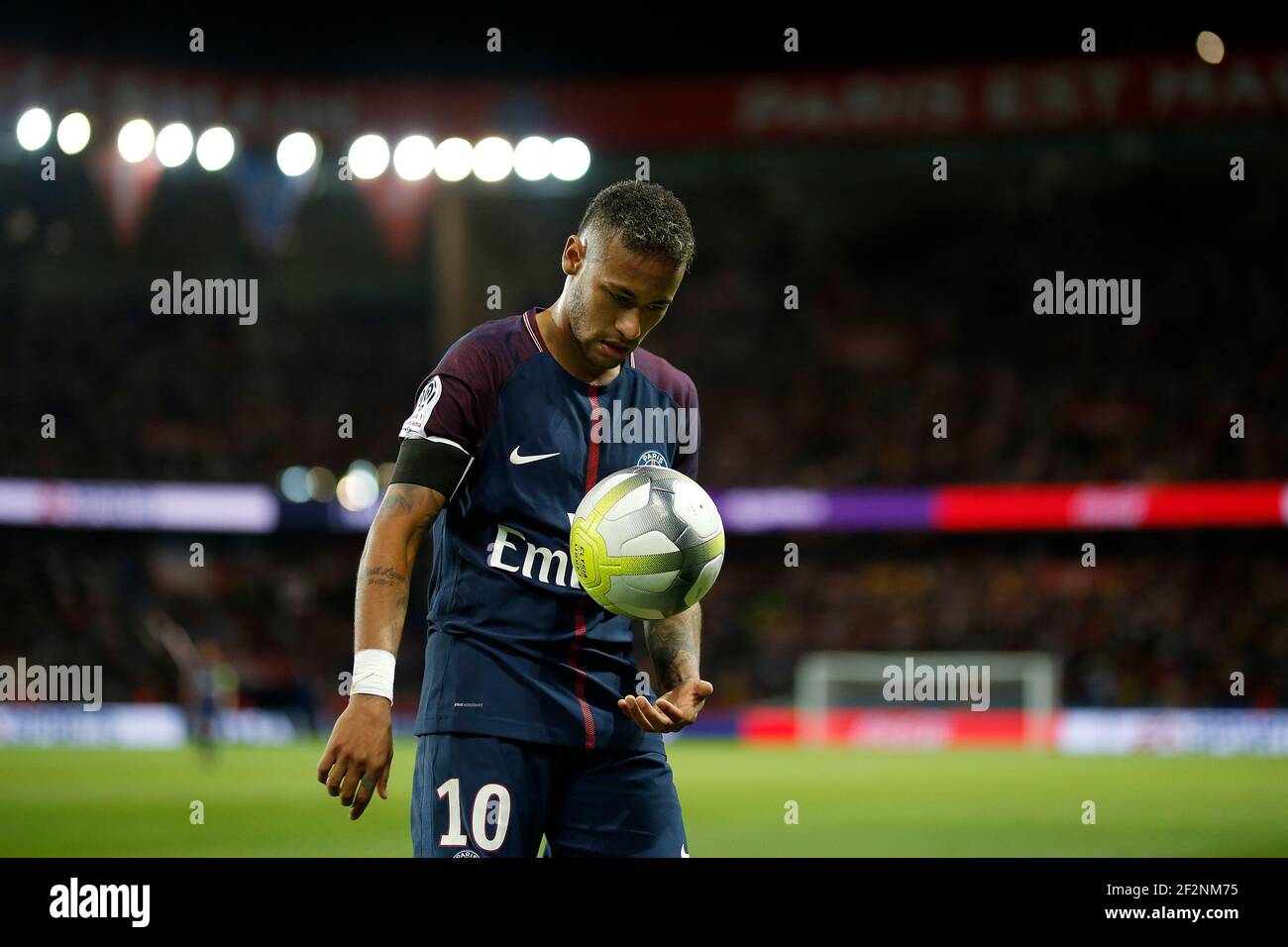 Neymar of psg gestures hi-res stock photography and images - Alamy