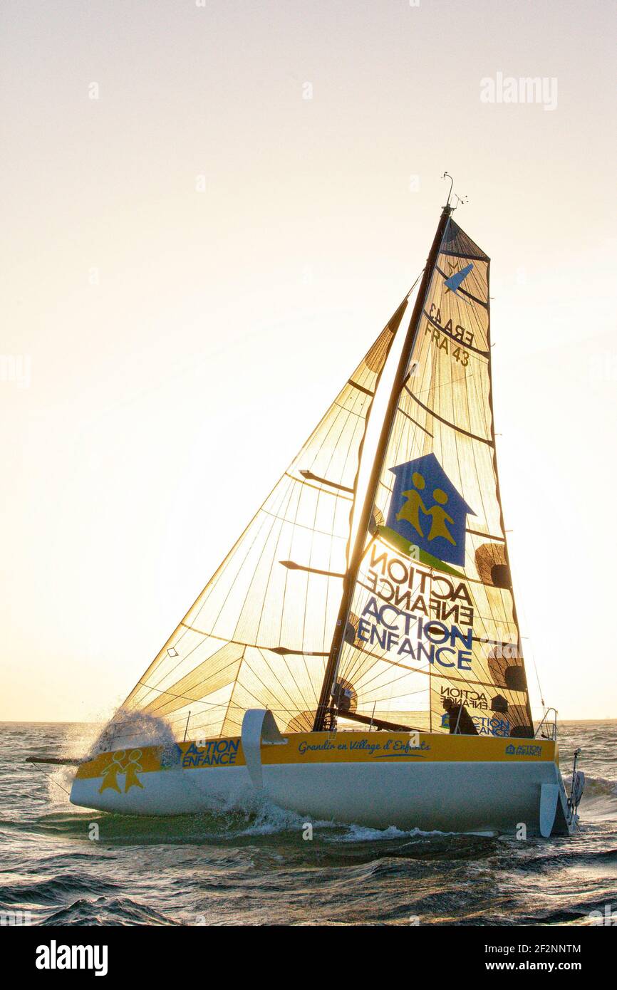 Training Session with Loick Peyron onboard a Figaro Beneteau 3 ...