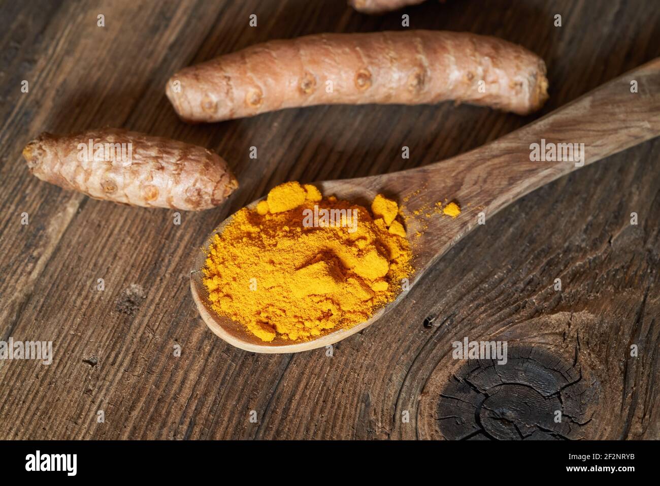Turmeric whole root powder hi-res stock photography and images - Alamy