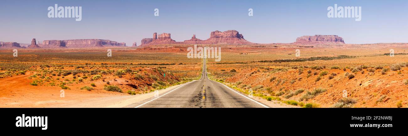 Panorama, USA, Monument Valley, famous backdrop with highway Stock ...