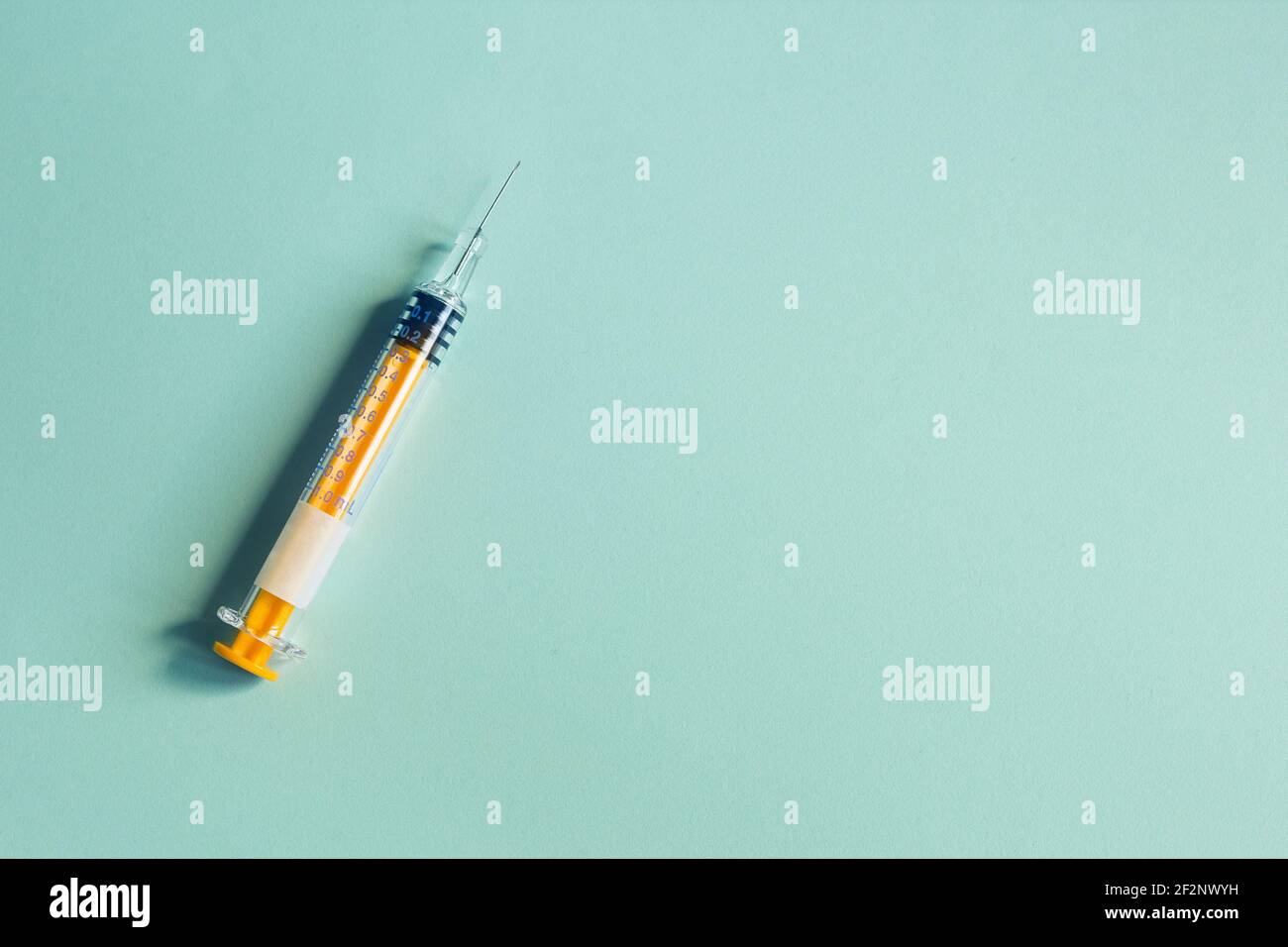Used syringe hi-res stock photography and images - Alamy