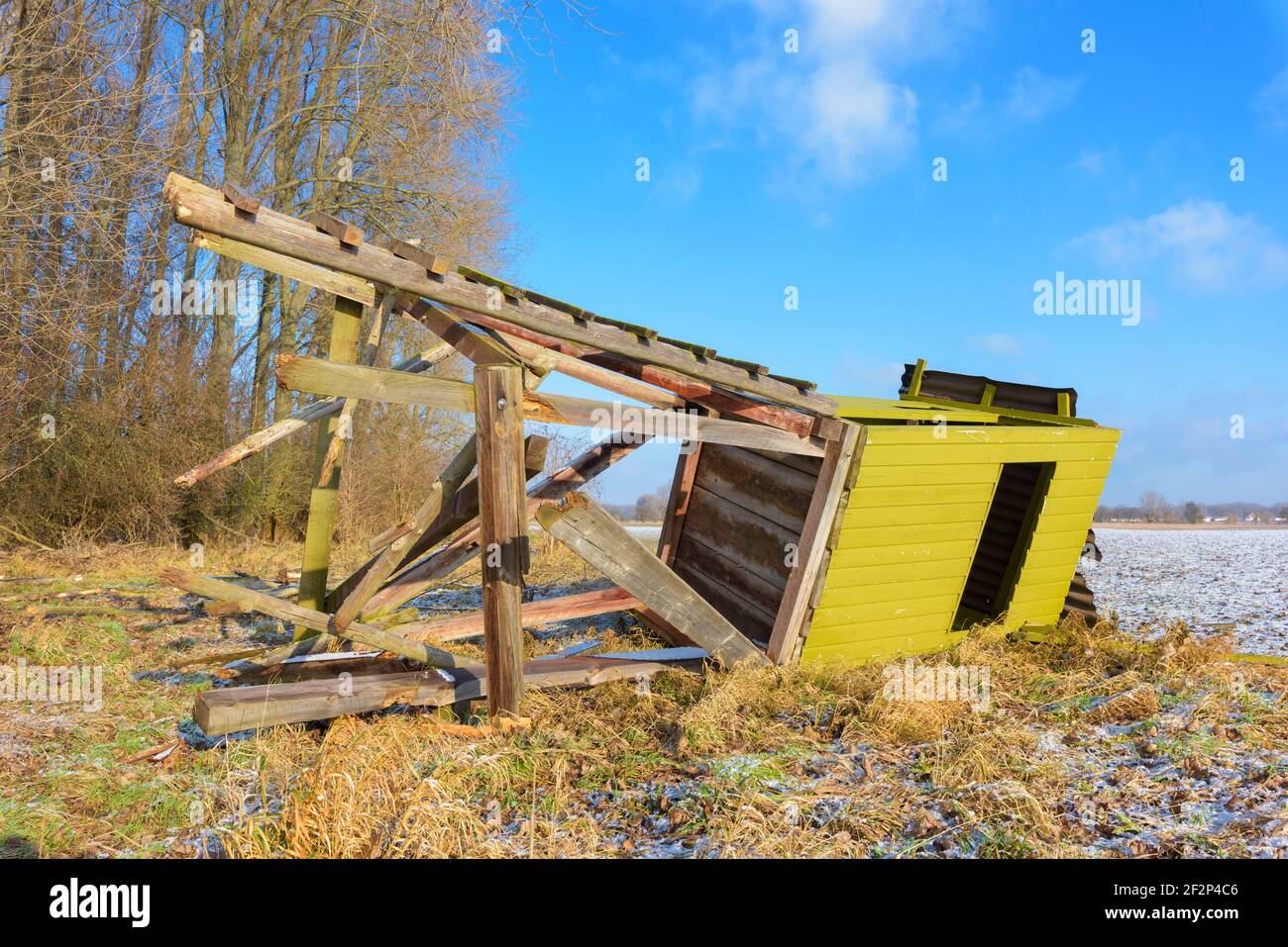 Damaging winter storm hi-res stock photography and images - Alamy