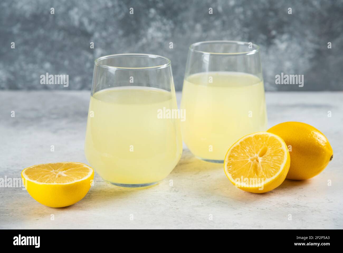 Slices lemon lime two hi-res stock photography and images - Alamy