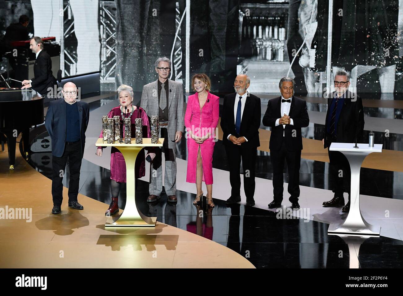 Christian Clavier, Michel Blanc, Josiane Balasko, Thierry Lhermitte ...