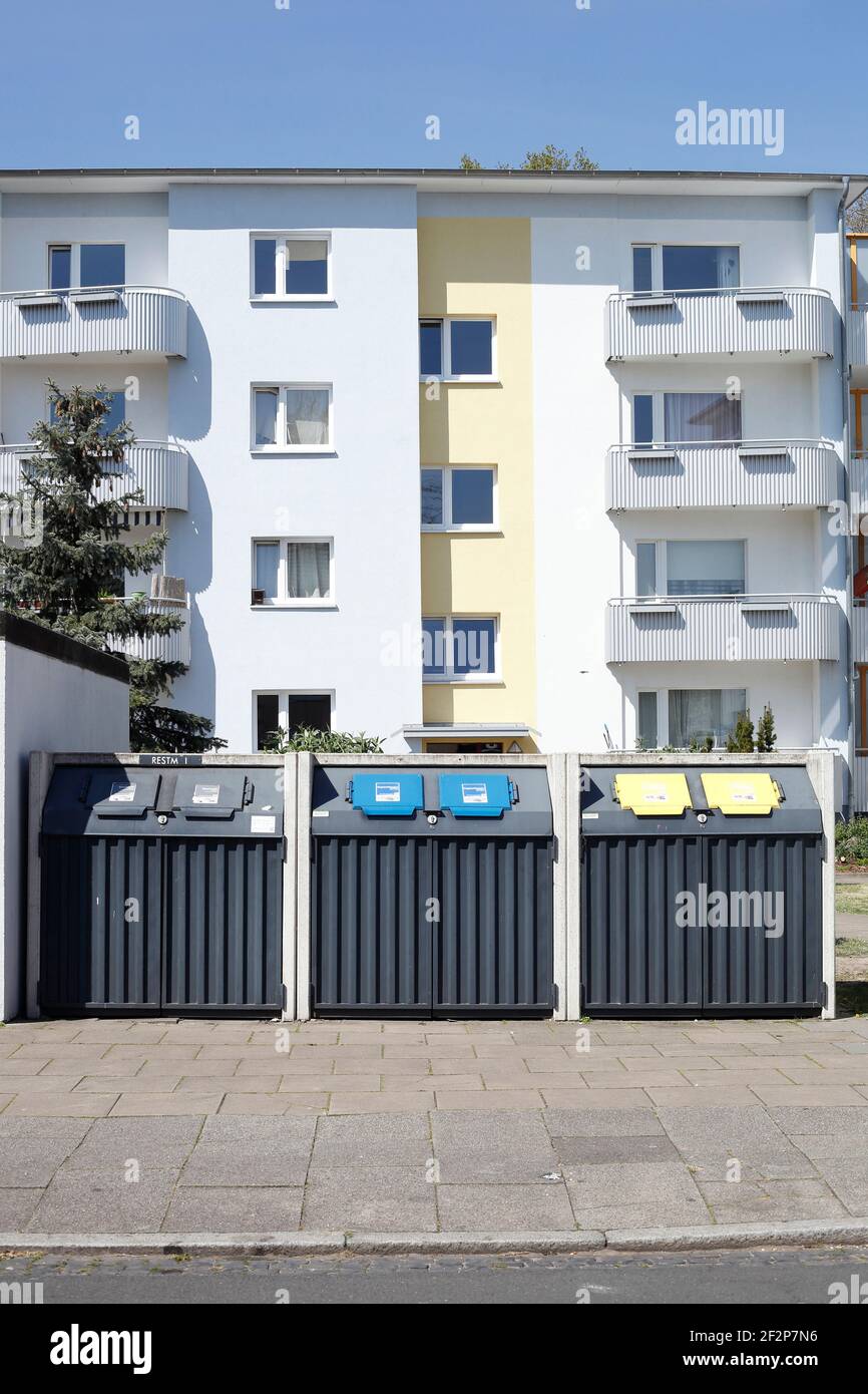 Waste bins in front of building hi-res stock photography and images - Alamy