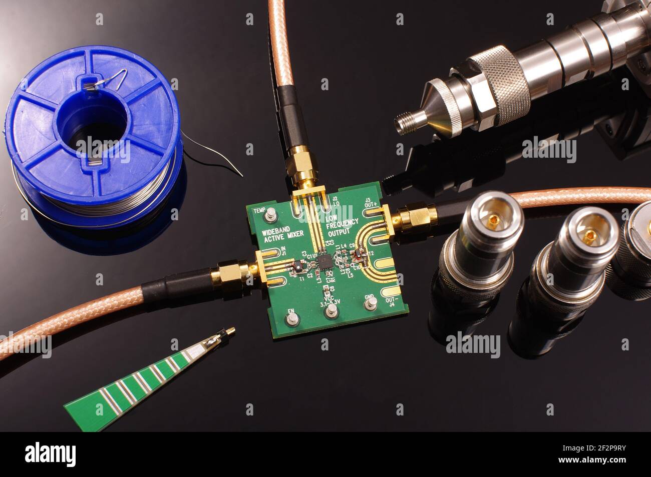 Rf amplifier circuit hi-res stock photography and images - Alamy