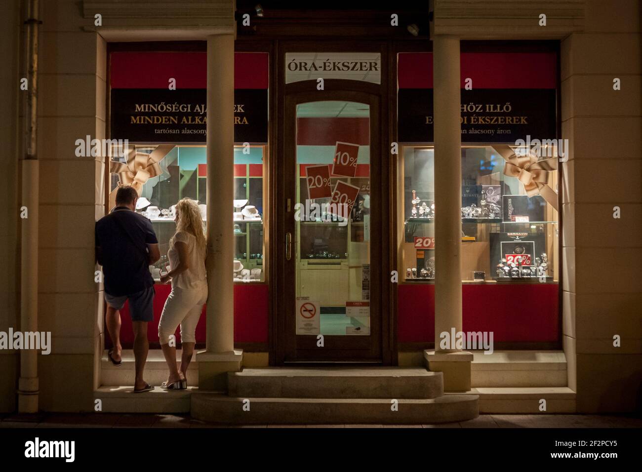 Affordable luxury jewels hi-res stock photography and images - Alamy