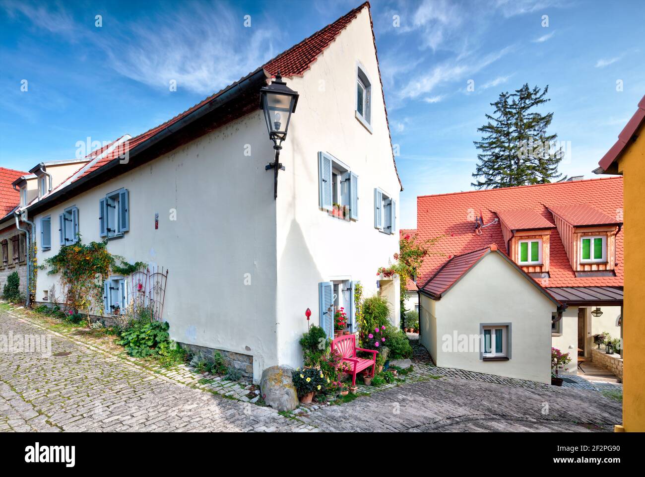 House facade, alley, autumn, historic town center, Sulzfeld am Main ...
