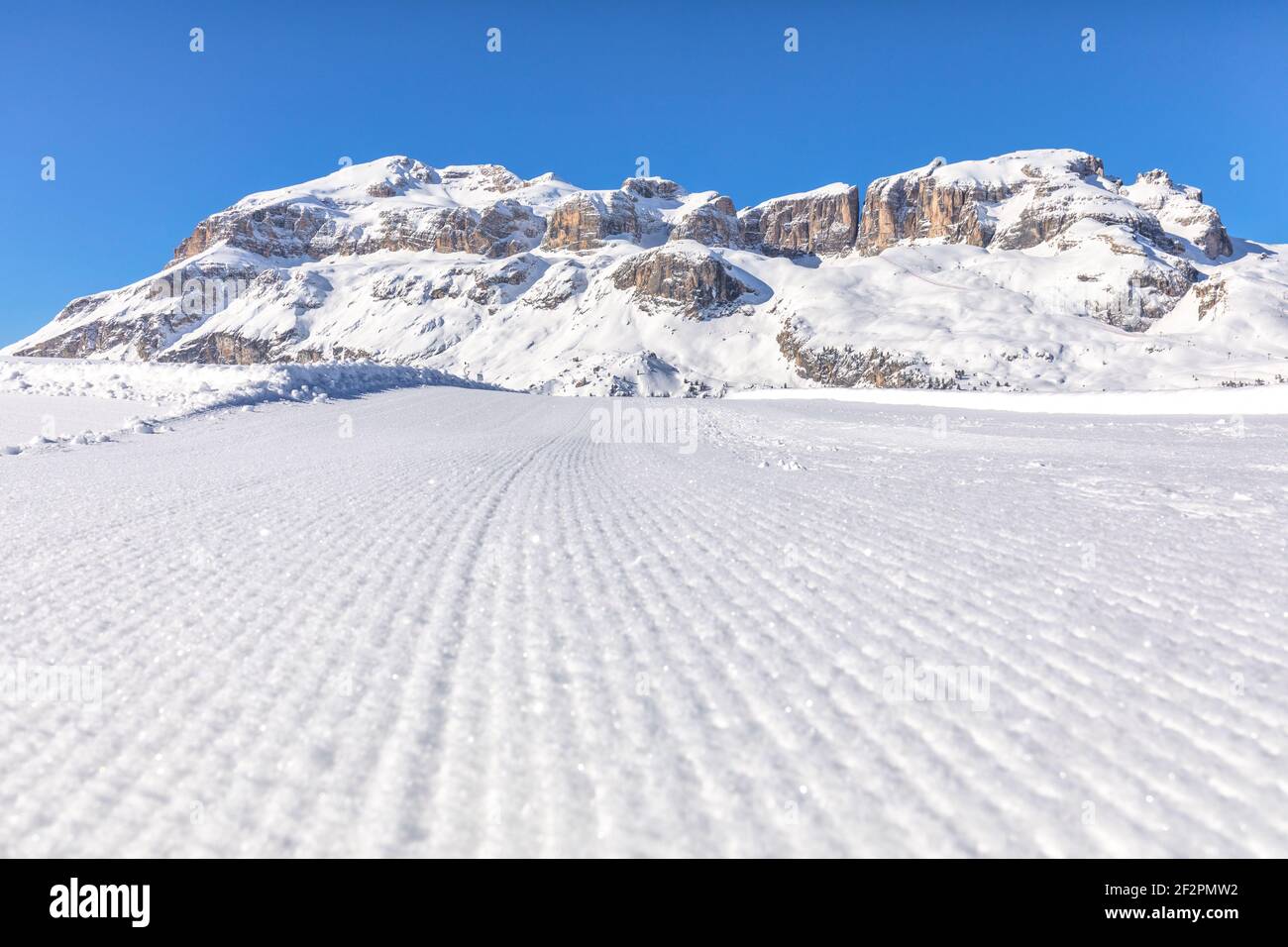 2020 epidemia coronavirus hi-res stock photography and images - Alamy