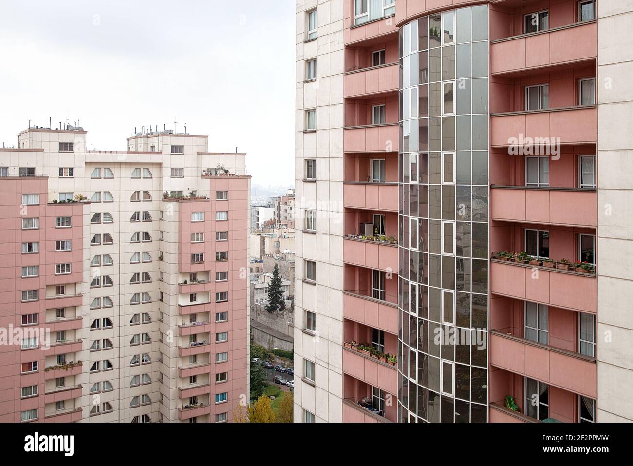 Tehran live hi-res stock photography and images - Alamy