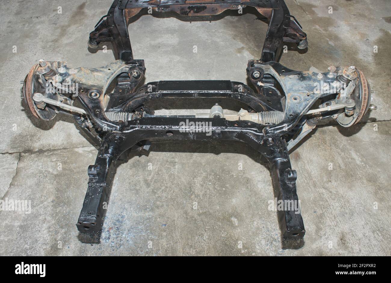 Lower arm ball joint hi-res stock photography and images - Alamy