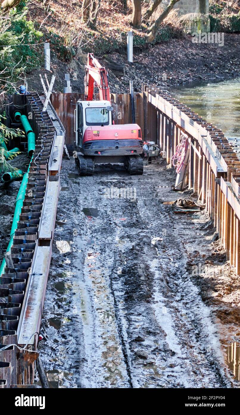 Sheet piles hi-res stock photography and images - Alamy
