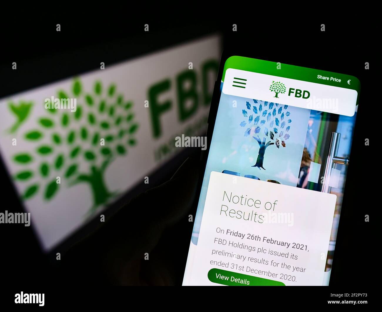 Farmers insurance group logo hi-res stock photography and images - Alamy