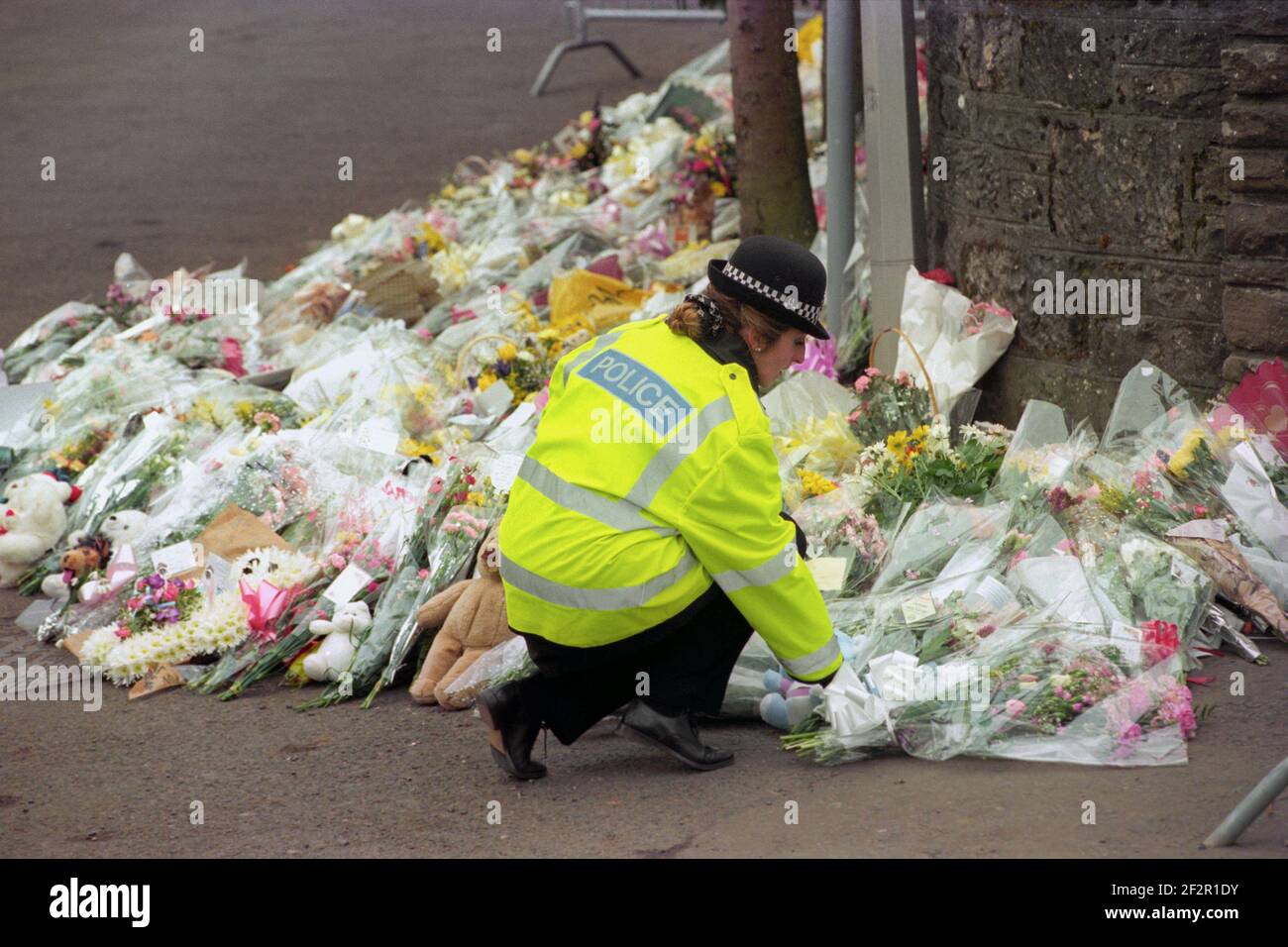Gwen mayor 1996 hi-res stock photography and images - Alamy