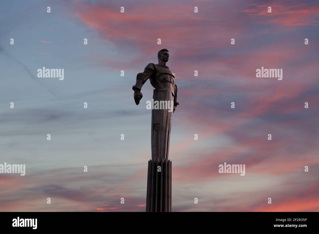 Yuri Gagarin monument, Moscow, Russia Stock Photo - Alamy