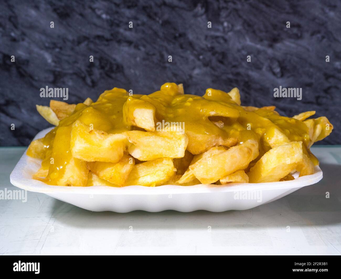 Hot chips container hi-res stock photography and images - Alamy