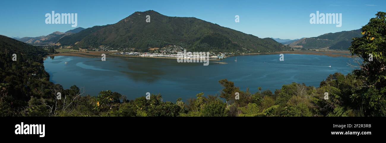 View of Havelock from Cullen Point Lookout on Queen Charlotte Drive ...