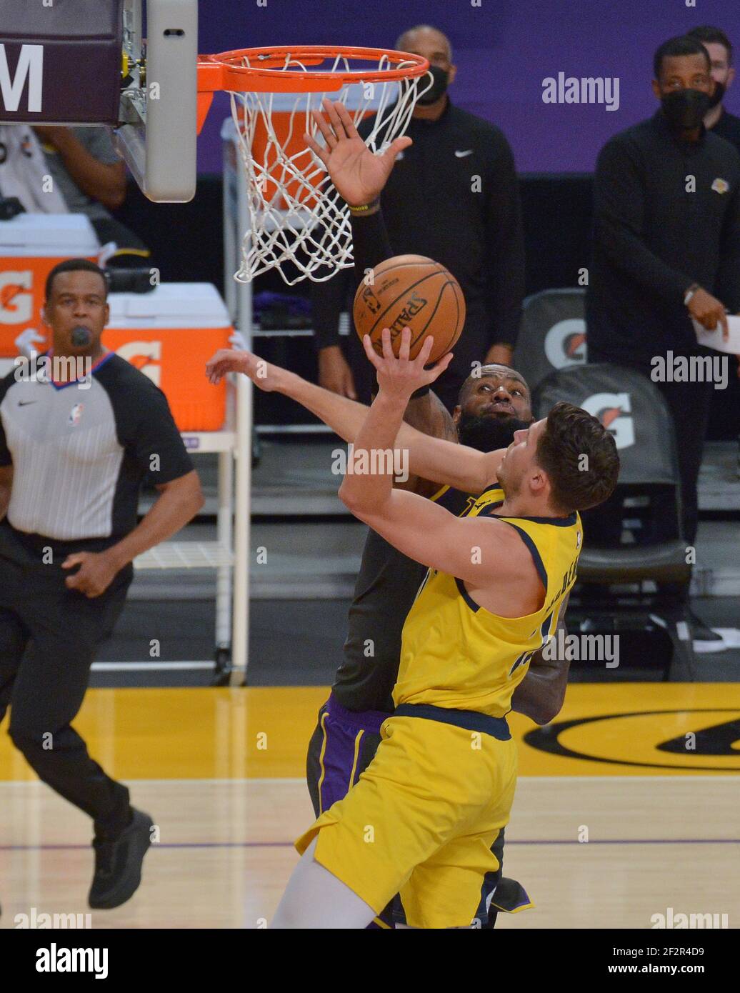 Lebron james lakers 2021 hi-res stock photography and images - Alamy