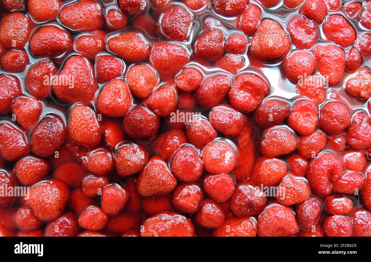 Cooking home stewed fruit boiling hi-res stock photography and images ...