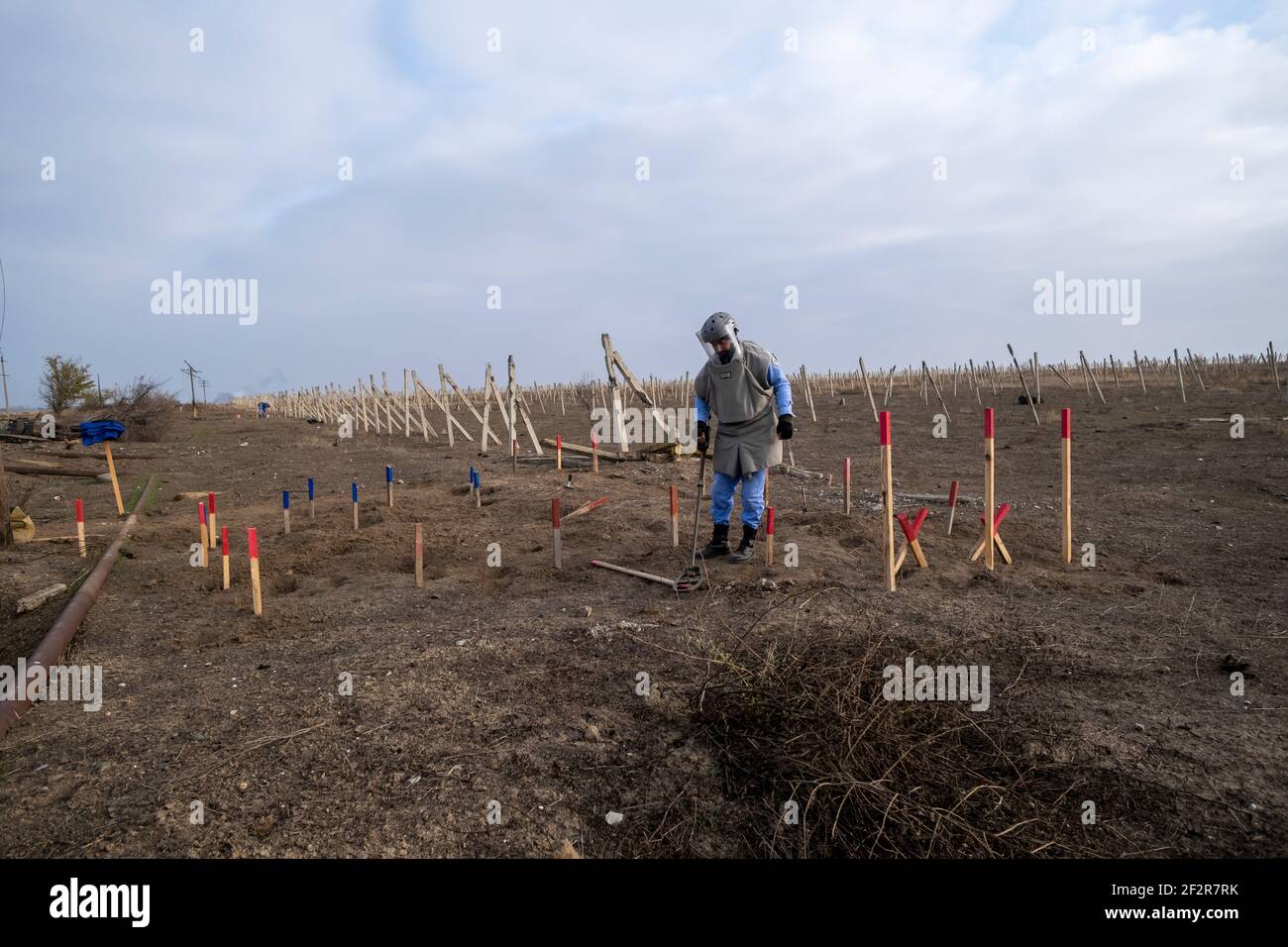 Demining mines de mining landmine hi-res stock photography and images ...