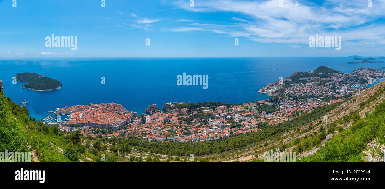 Aerial view of Croatian town Dubrovnik from Srd hill Stock Photo - Alamy