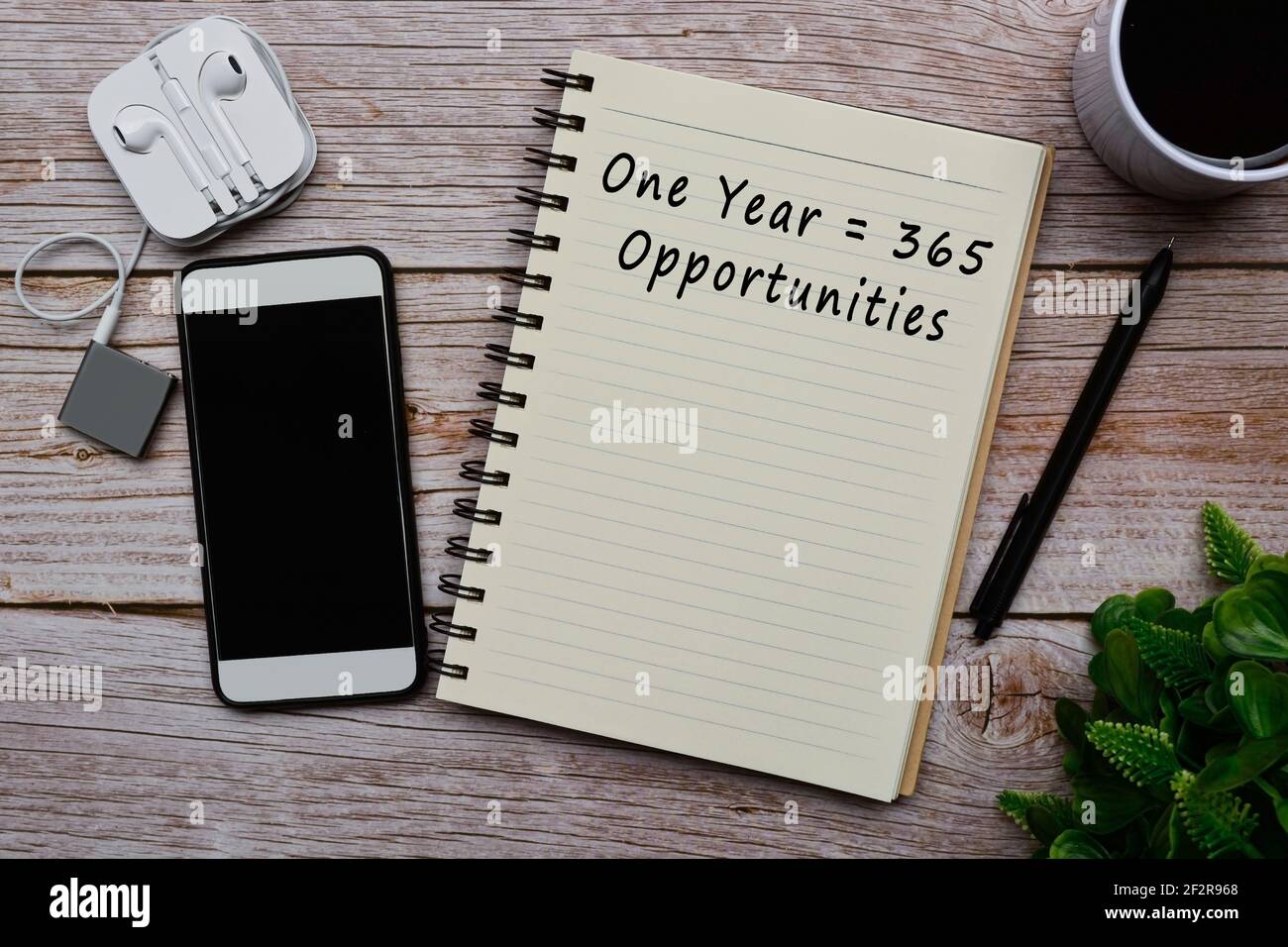 365 days hi-res stock photography and images - Alamy