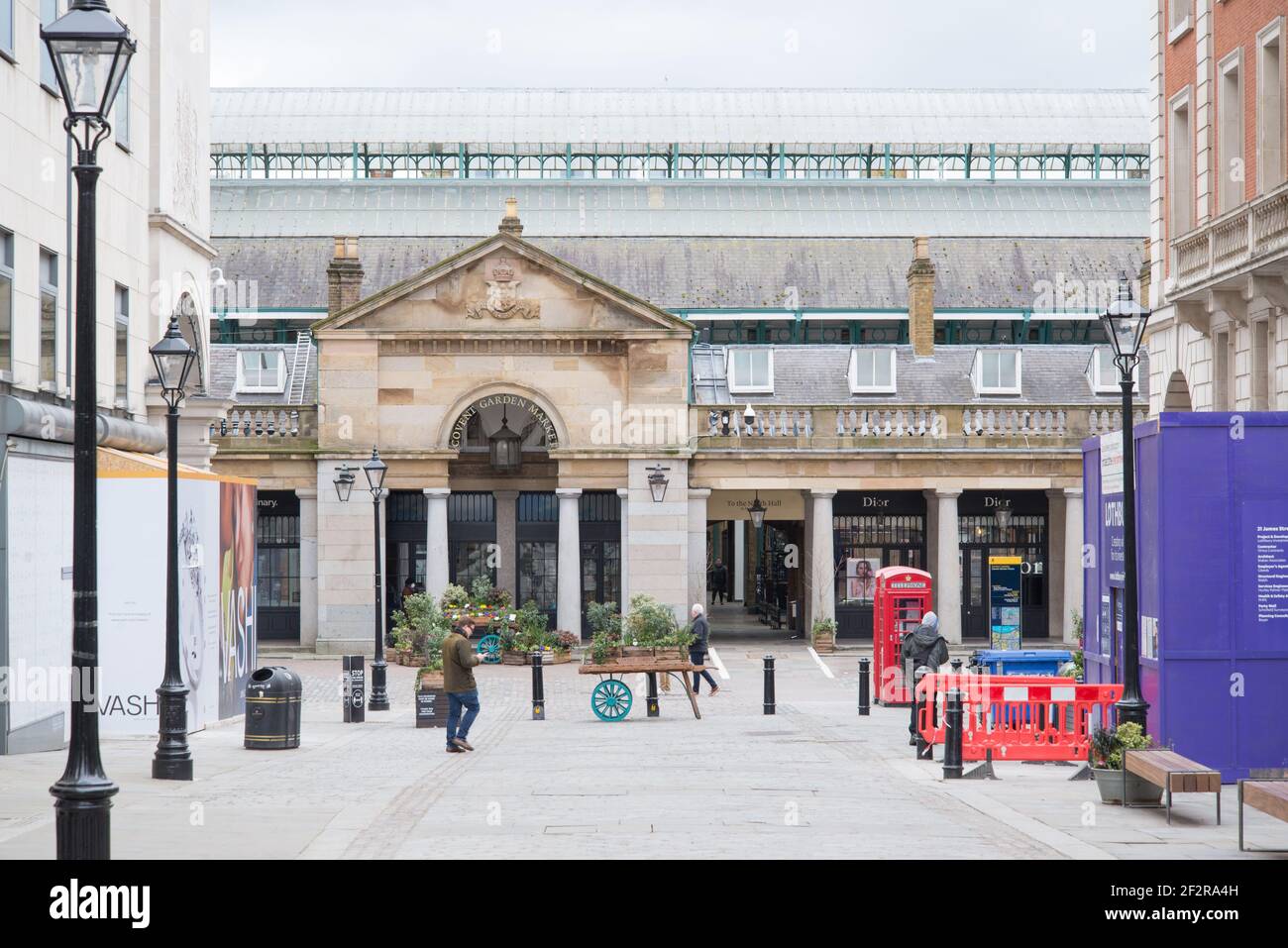 Neoclassical architecture hi-res stock photography and images - Alamy