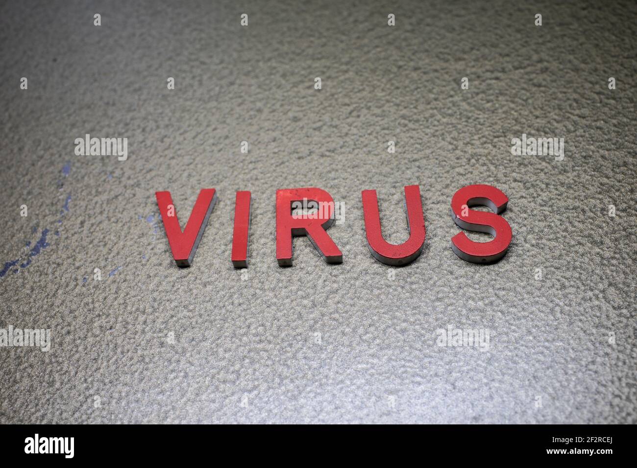 Signal bug virus alert hi-res stock photography and images - Alamy