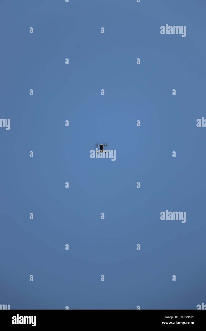 Circling drone hi-res stock photography and images - Alamy