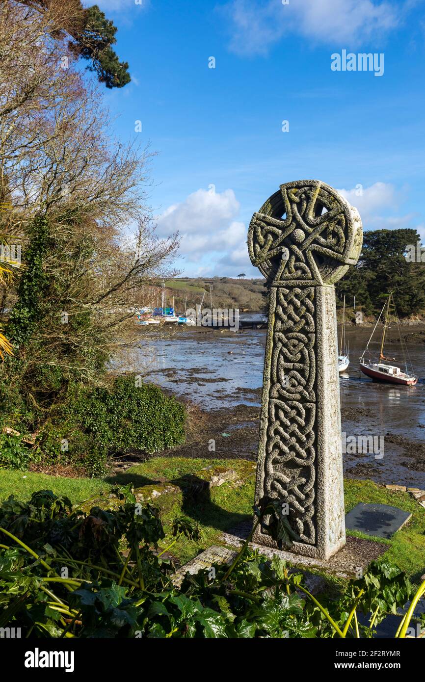 Celtic cross cornwall hi-res stock photography and images - Alamy