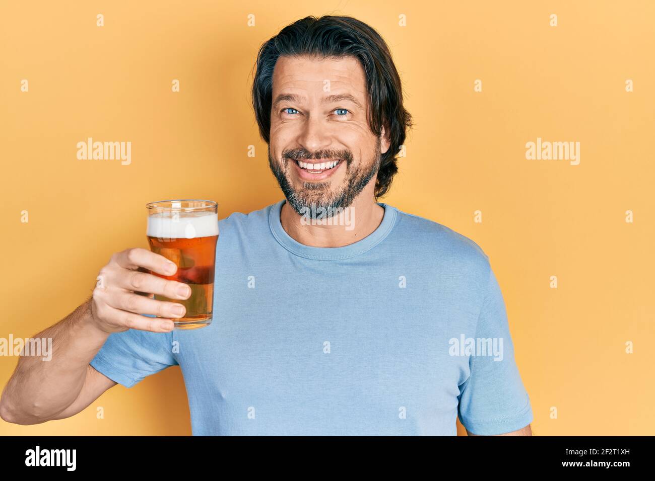 Grinning with a pint hi-res stock photography and images - Alamy