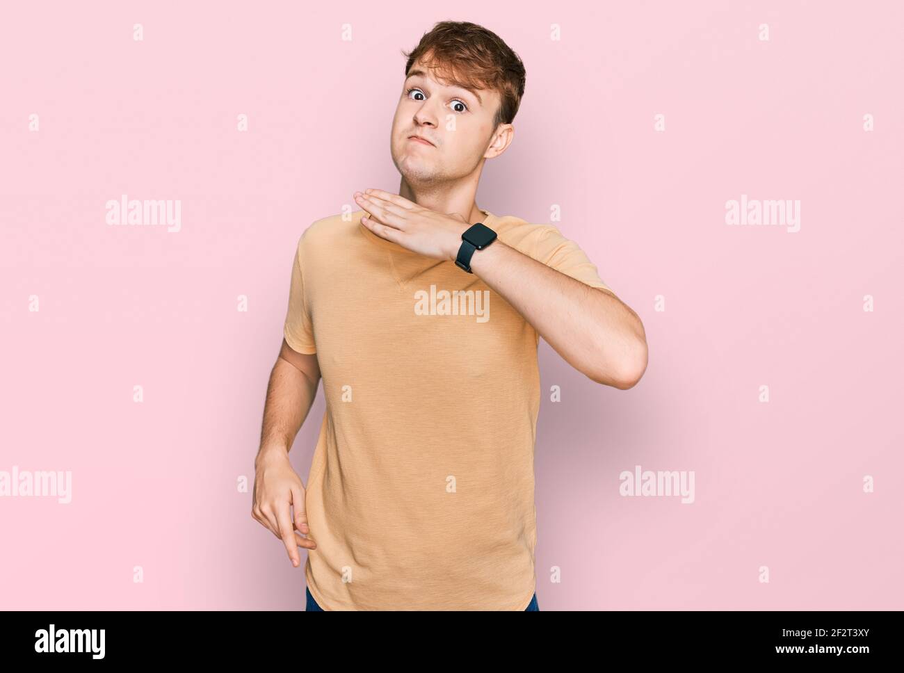 Cut throat gesture hi-res stock photography and images - Alamy