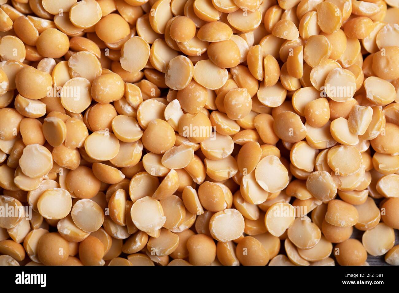 Shelled pea hi-res stock photography and images - Alamy